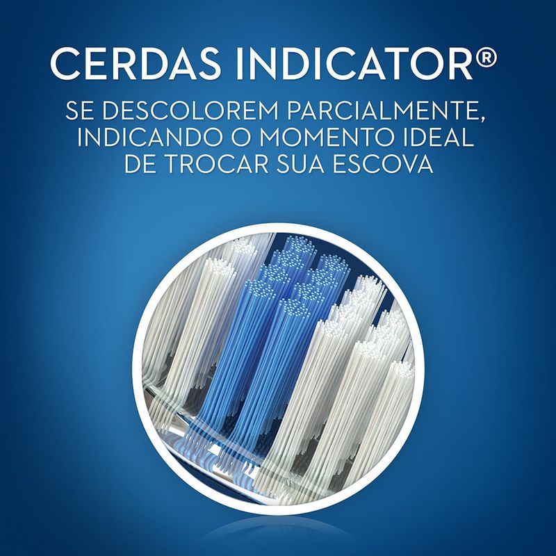Kit 2 Escovas Dentais Oral-B Indicator Plus Macia 30 - PoupaFarma Kit 2 Escovas Dentais Oral-B Indicator Plus Macia 30 - PoupaFarma